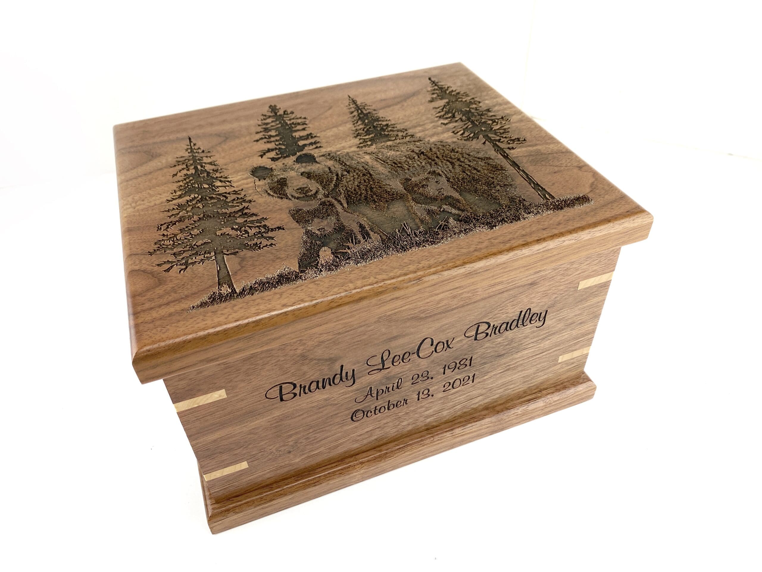 Custom Wood Urns Made in the USA | Maple Nail Cremation Urns